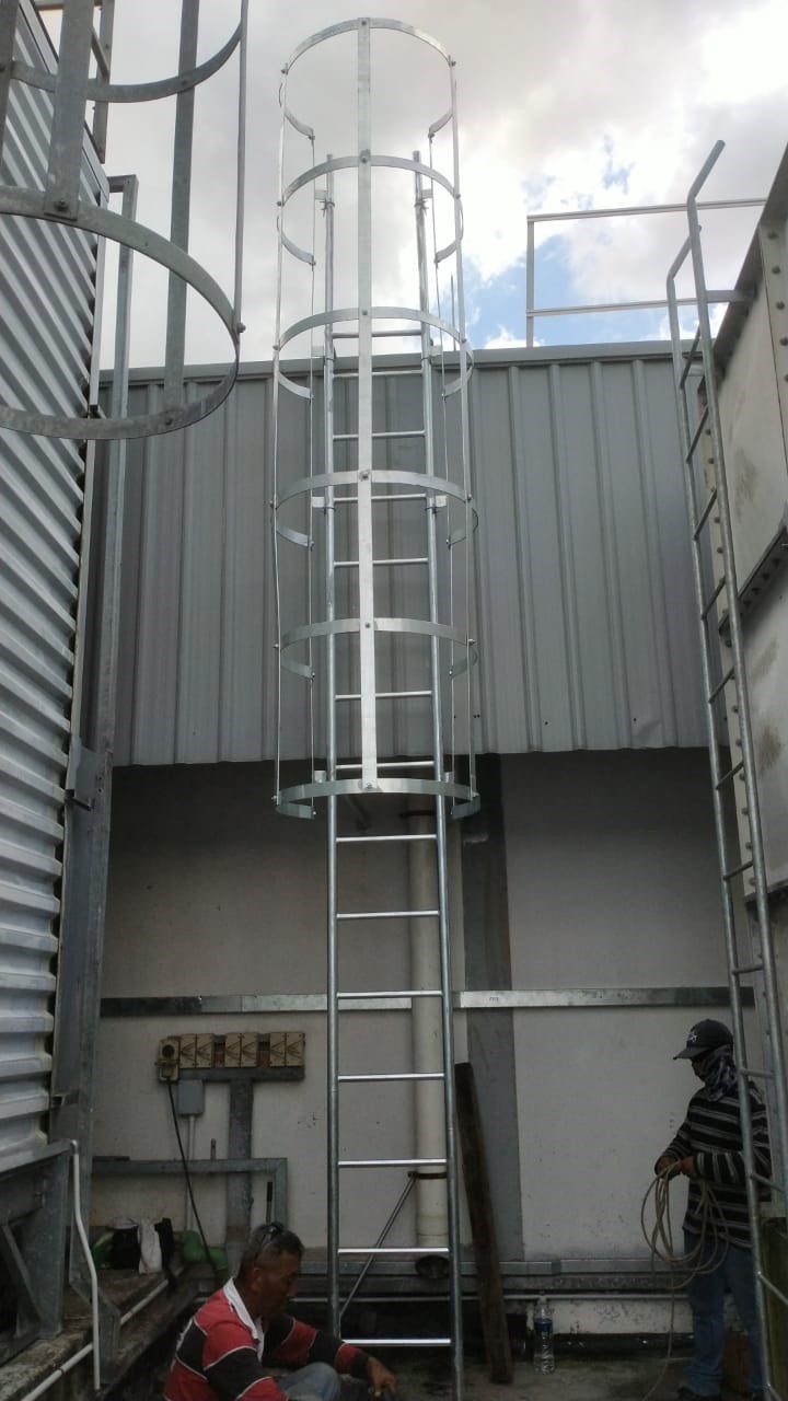Galvanized Cad Ladder - Heraeus Materials Malaysia Sdn Bhd - Klasik